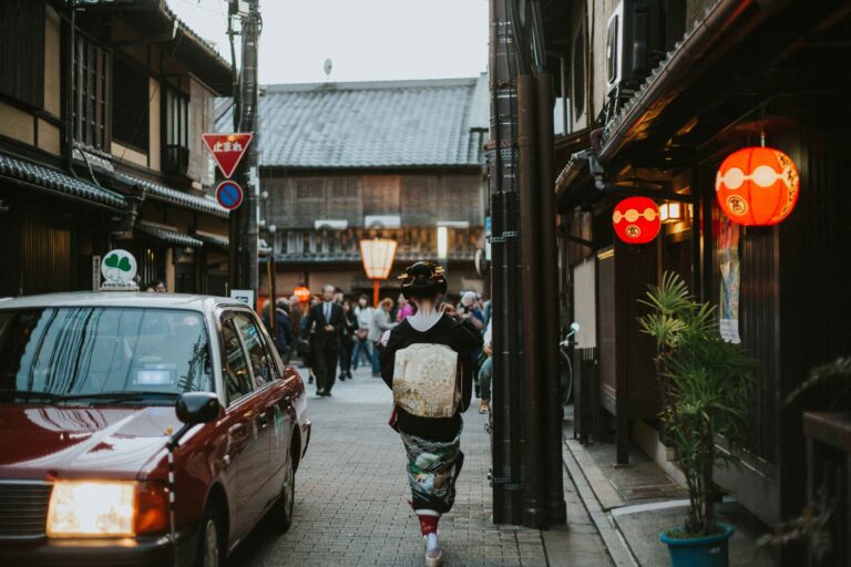 A Complete Guide to "Gion Corner" Theatre - 忍者体験カフェ大阪・京都・東京(原宿・浅草 ...